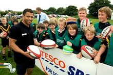England rugby star helps champion sports in schools - Scholastic
