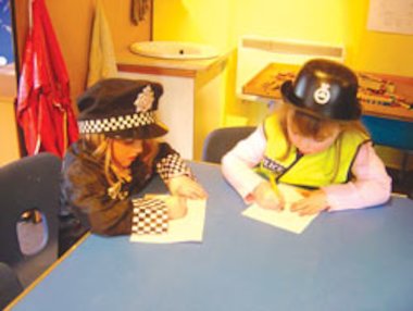 People who help us: The Police – teaching resource - Scholastic
