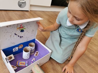 Book-themed craft days: homes and families – Early Years teaching ...